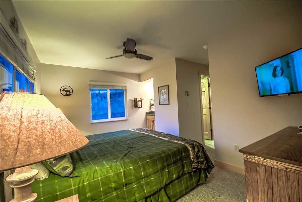 Storm Meadows 445 Hotel, Book Steamboat Springs Hotels