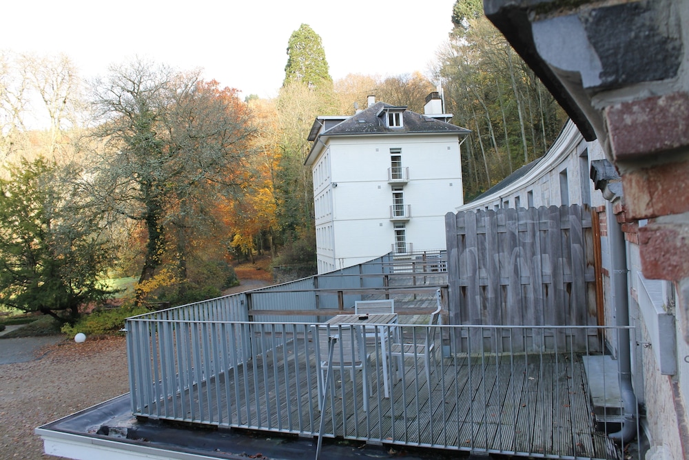 Dinant Hotel, Book Dinant Hotels