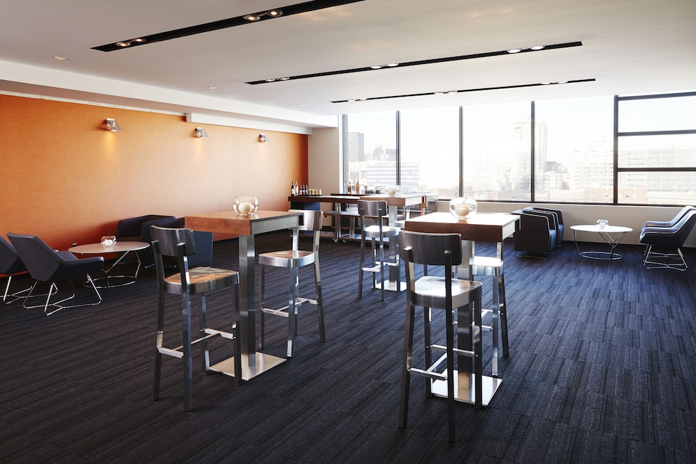 Hôtel Alt Montréal Hotel Montreal: Reviews, Price, Photos, Address