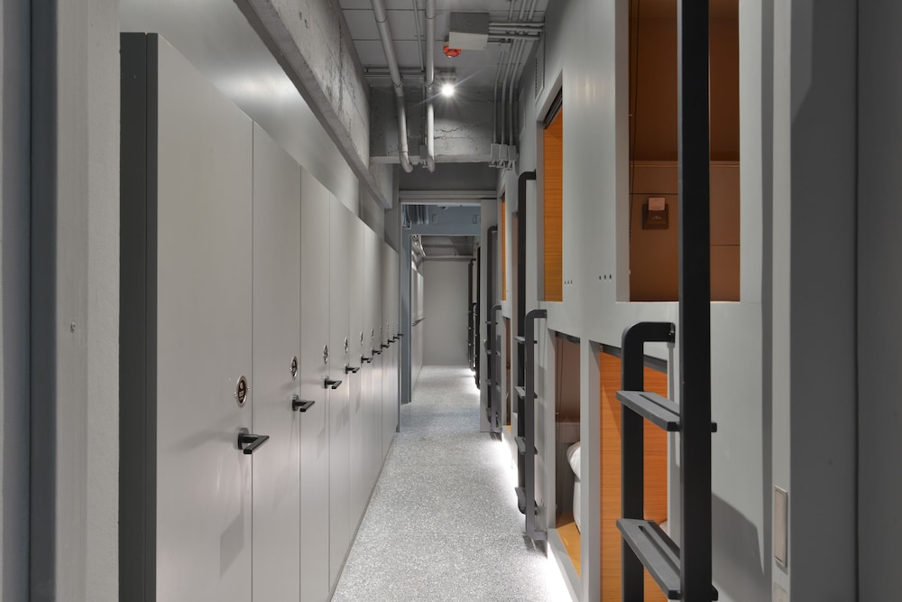 Tiang Studio Hotel Bangkok, Book Hotels Starting From ₹ 5492