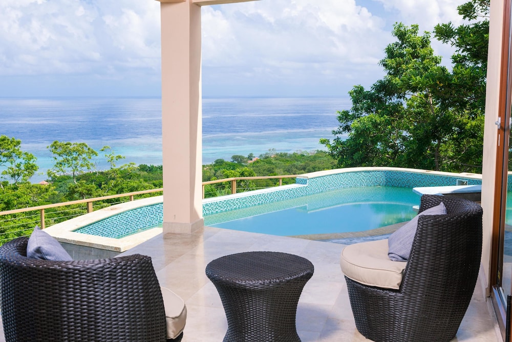 Roatan Life Vacation Rentals Hotels | Book Hotels And Rooms at EaseMyTrip