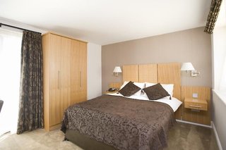 Fox Country Inn Hotel, Book High Wycombe Hotels